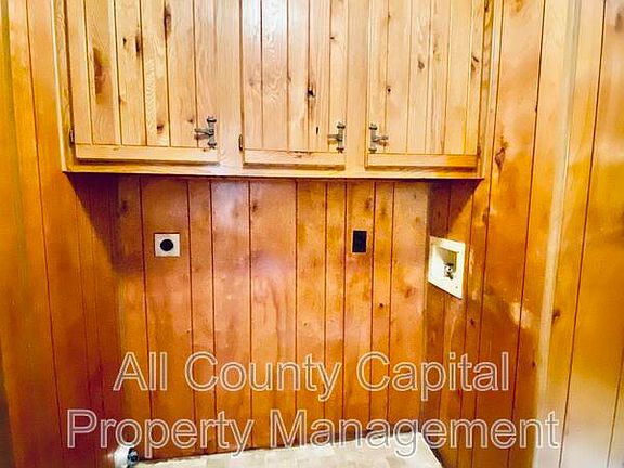 2121 Cypress Rd #B, Kyle, TX 78640 | Zillow