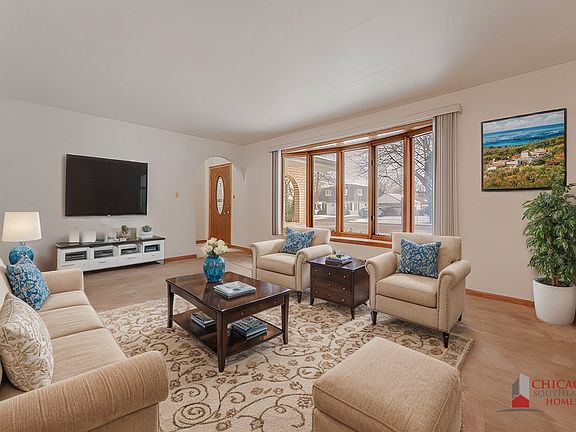 8523 Long Ave, Burbank, IL 60459 | Zillow