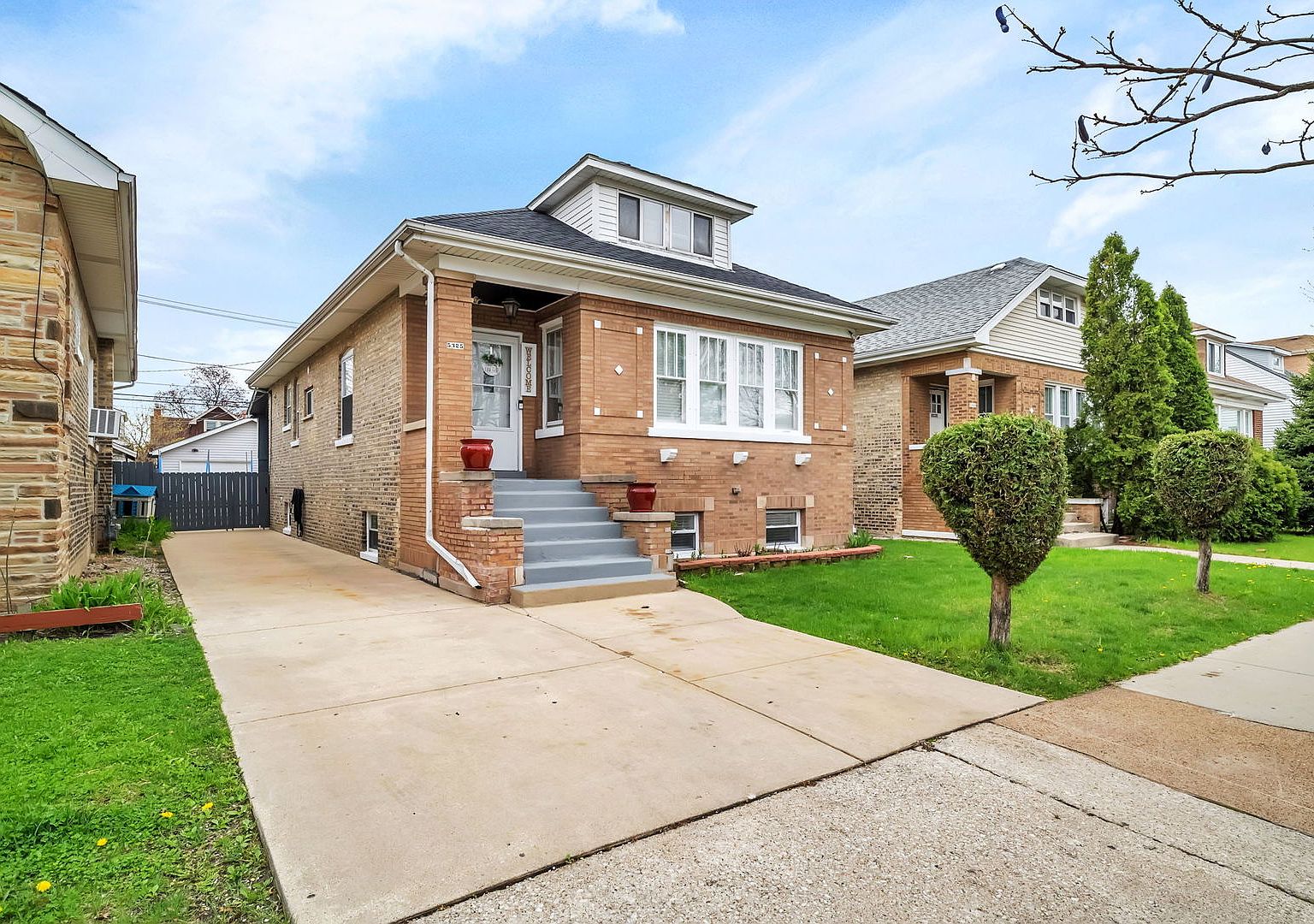 5325 W Addison St, Chicago, IL 60641 | Zillow