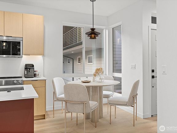 10746 Interlake Avenue N, Seattle, WA 98133 | MLS #2471081 | Zillow