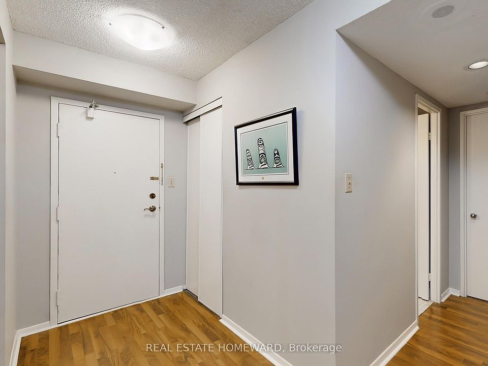 633 Bay St., Toronto, ON M5G 2G4 - 633 Bay St Toronto ON | Zillow