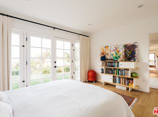 3646 Sunswept Dr, Studio City, CA 91604 | Zillow