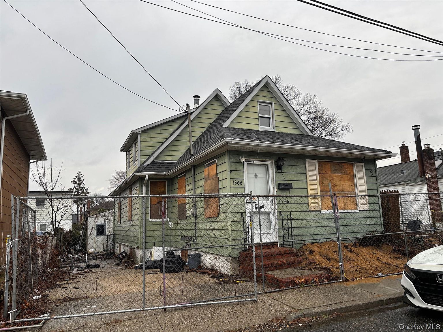 1366 E Street, Elmont, NY 11003 | Zillow