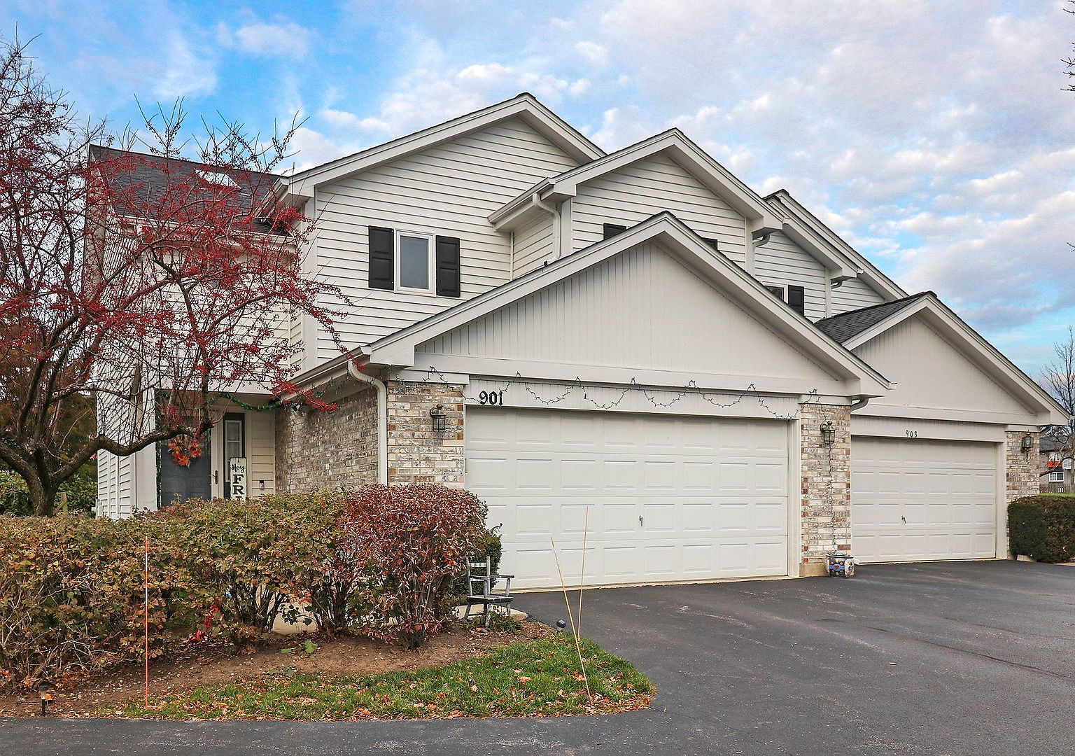 901 Ashley Ct, Westmont, IL 60559 | MLS #11953149 | Zillow