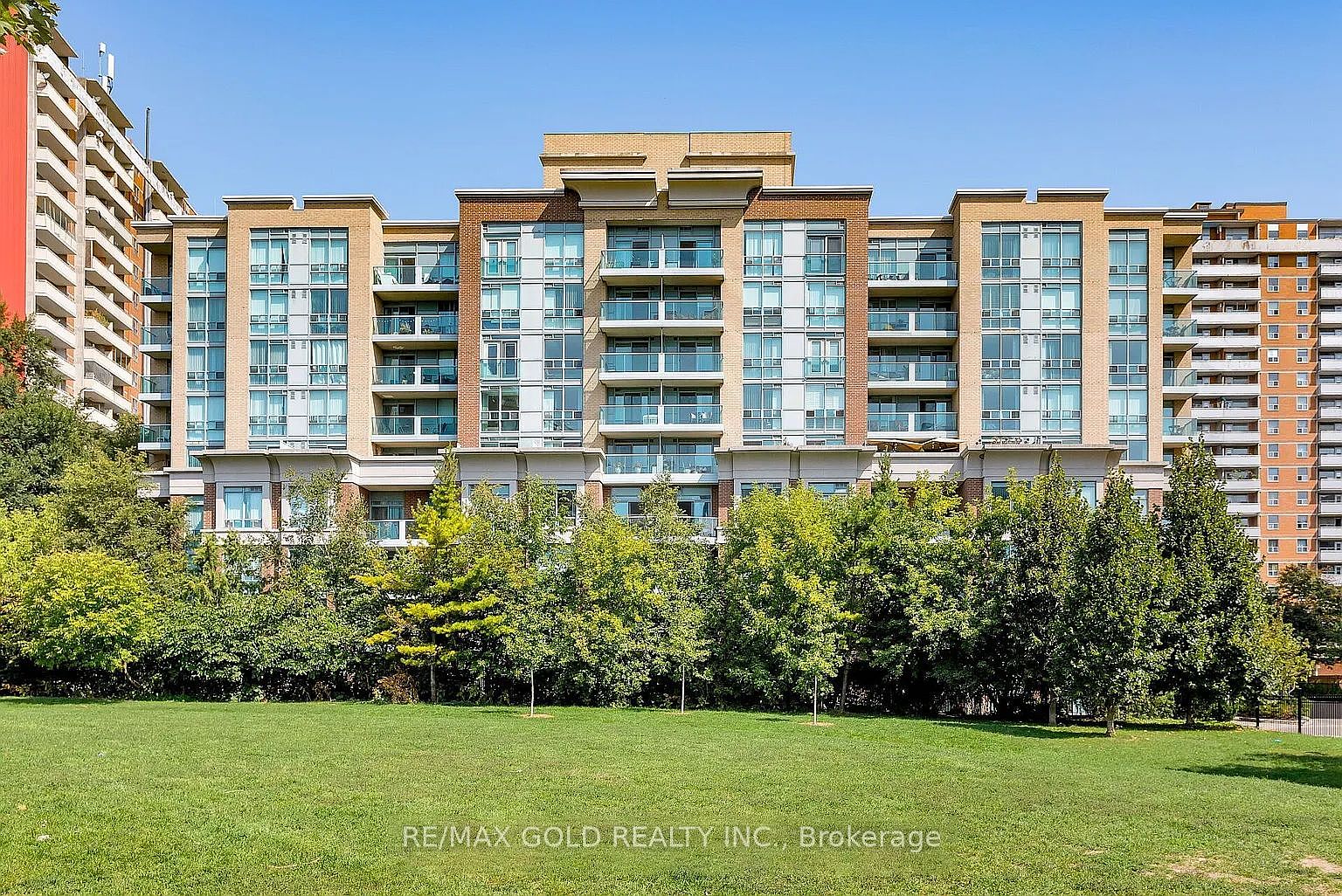 17 Michael Power Pl #211, Toronto, ON M9A 5G5 | MLS #W12454891 | Zillow