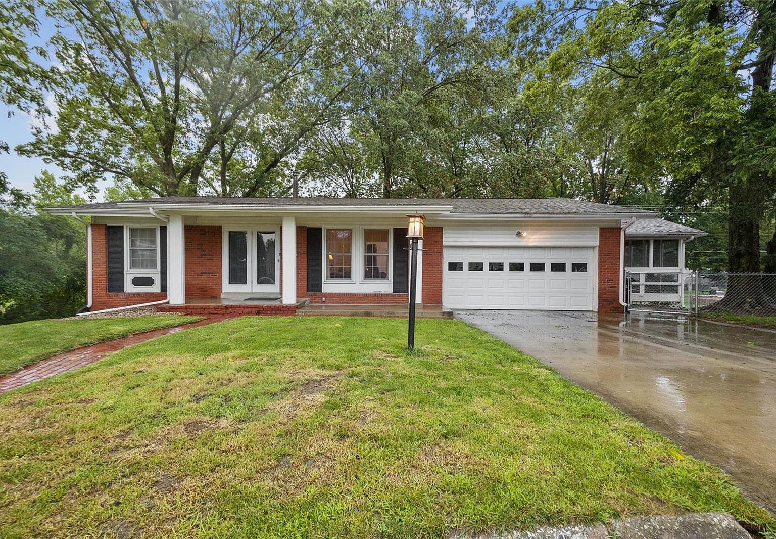 4923 Paris Dr, Godfrey, IL 62035 | MLS #24045410 | Zillow