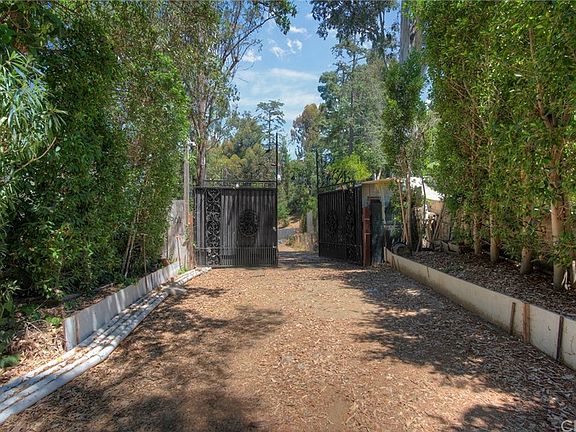 901 Strada Vecchia Rd, Los Angeles, CA 90077 | Zillow