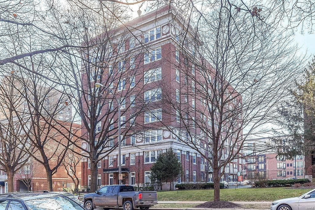 5330 Pershing Ave APT 706, Saint Louis, MO 63112 | Zillow