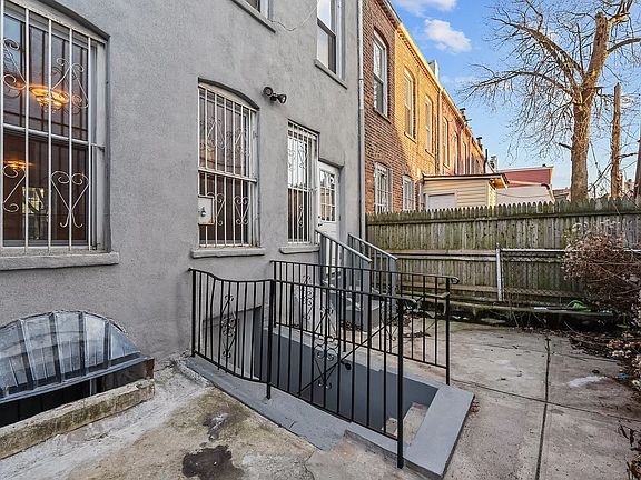 18 Pine St, Brooklyn, NY 11208 | Zillow