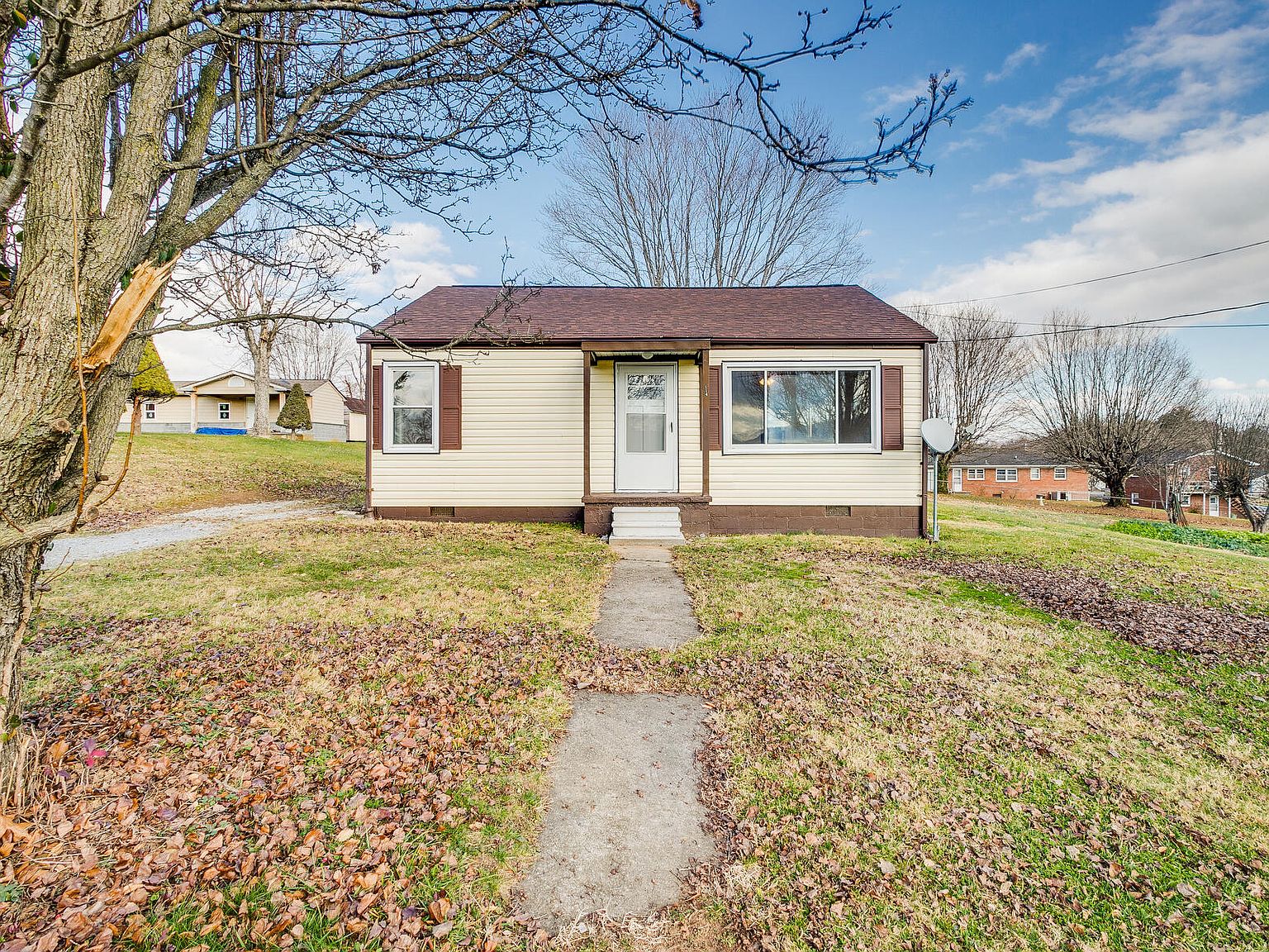 114 Jarrett Buck Loop, Johnson City, TN 37601 | Zillow