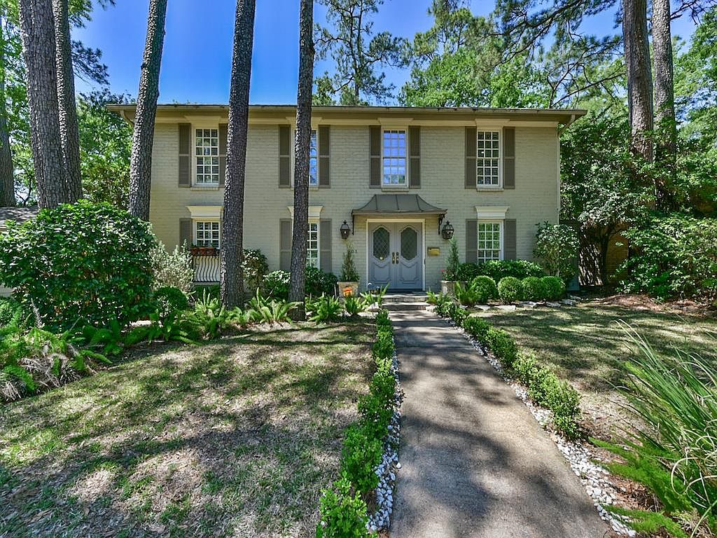 201 Mignon Ln, Houston, TX 77024 | Zillow