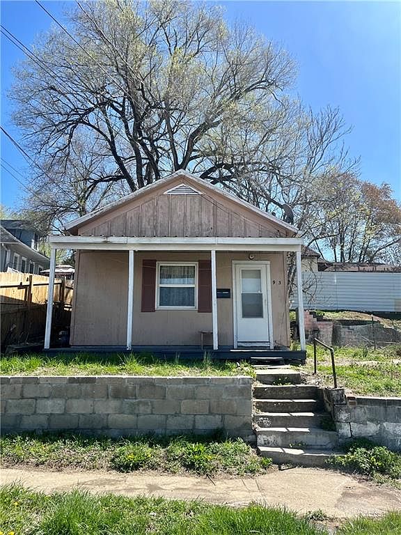 913 Vine St, Saint Joseph, MO 64503 | Zillow