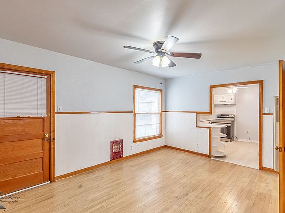 1402 Herring, Merkel, TX 79536 | Zillow