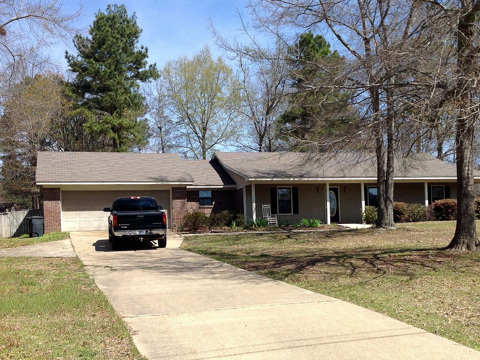 153 Pinewood Dr, Columbus, MS 39702 | Zillow