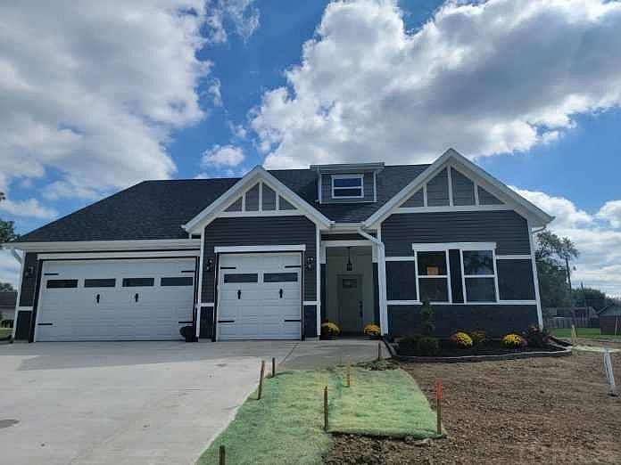 1004 E Monroe St, Decatur, IN 46733 | MLS #202332067 | Zillow