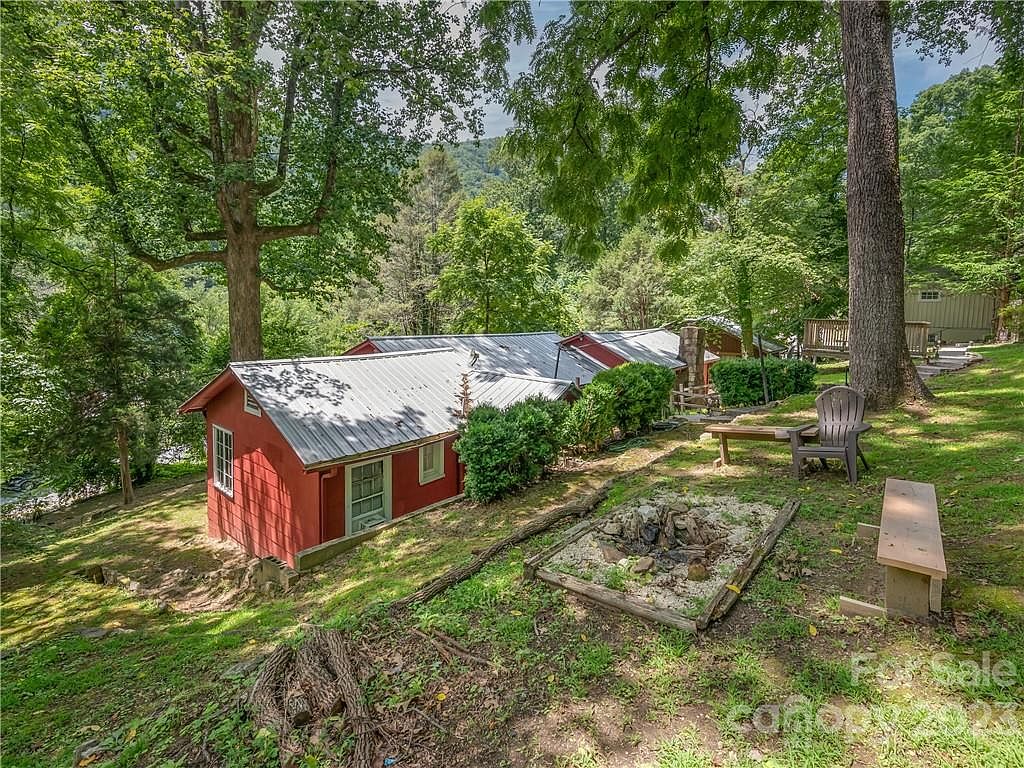 108 Full Moon Dr, Lake Lure, NC 28746 | MLS #3887098 | Zillow