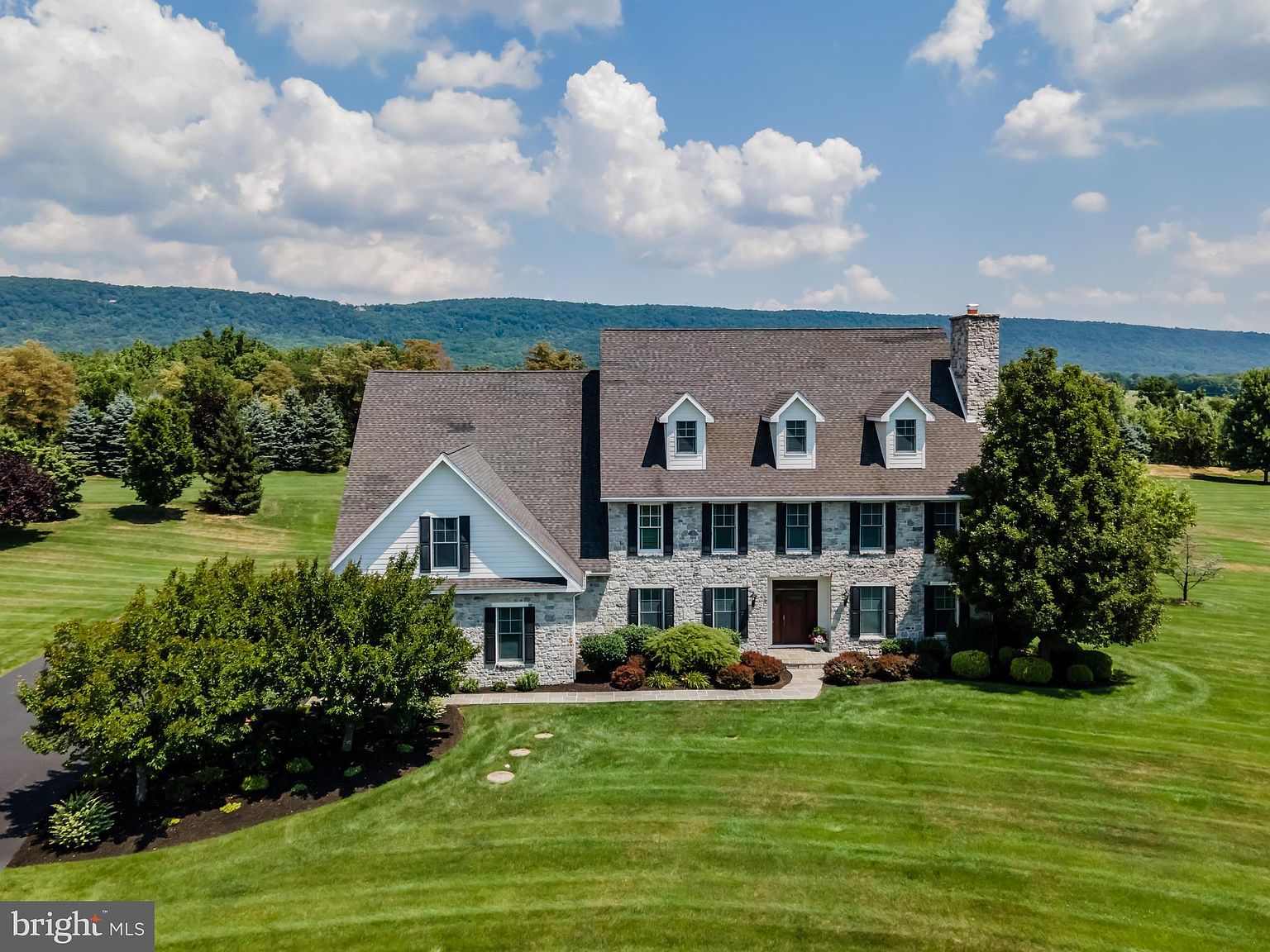83 Kelly Dr, Carlisle, PA 17015 | Zillow