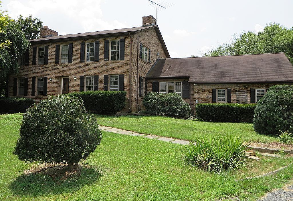 22025 Evergreen Mills Rd, Leesburg, VA 20175 | Zillow