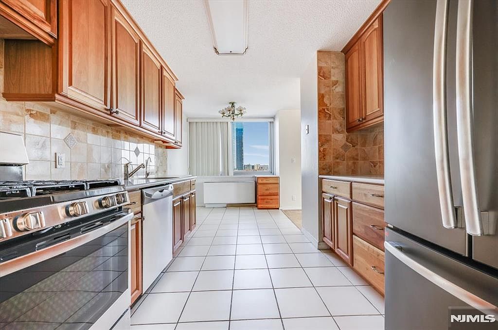 1600 Parker Ave #7C, Fort Lee, NJ 07024 | Zillow