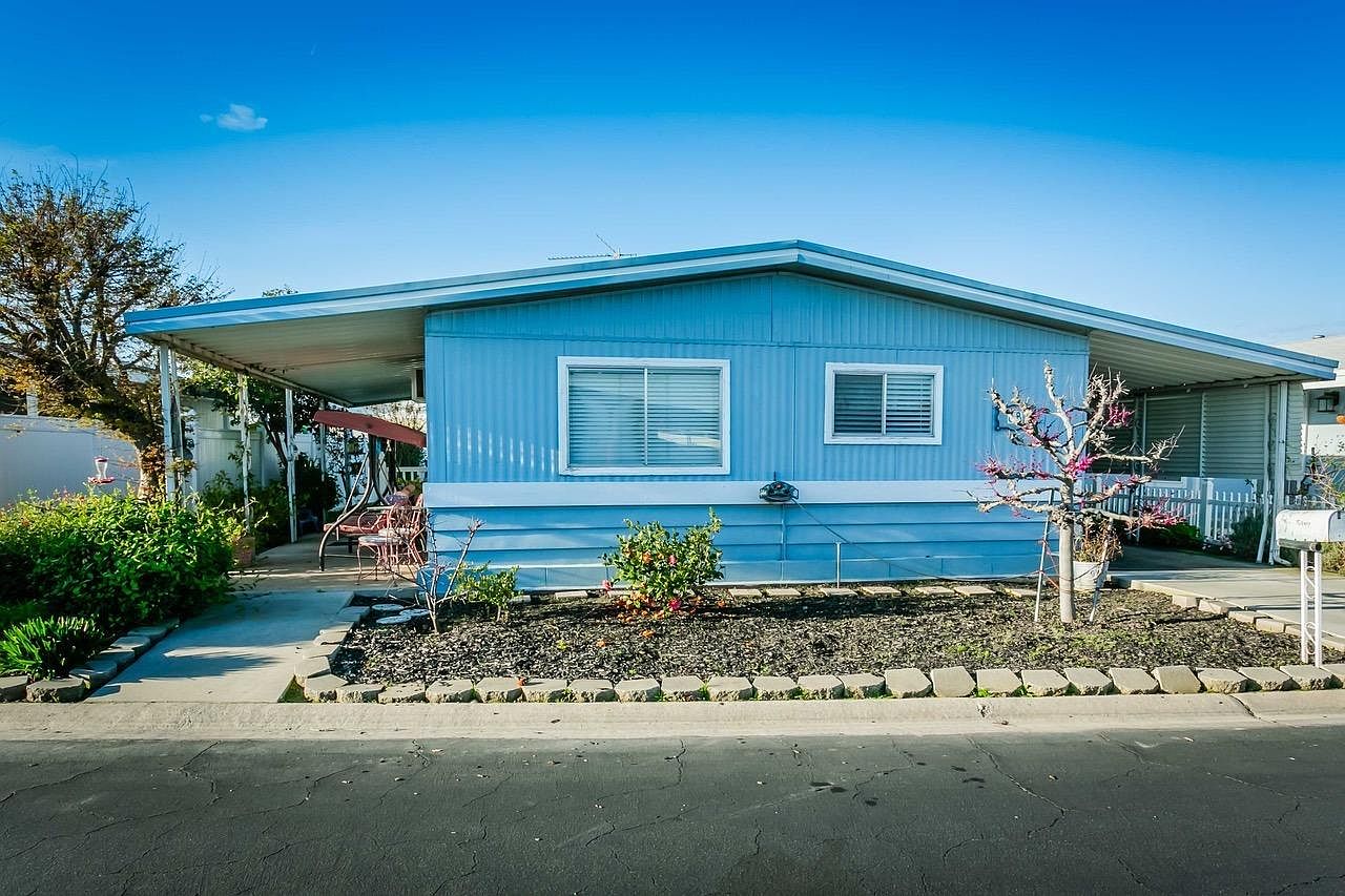 1701 Dinuba Ave Space 68, Selma, CA 93662 | Zillow
