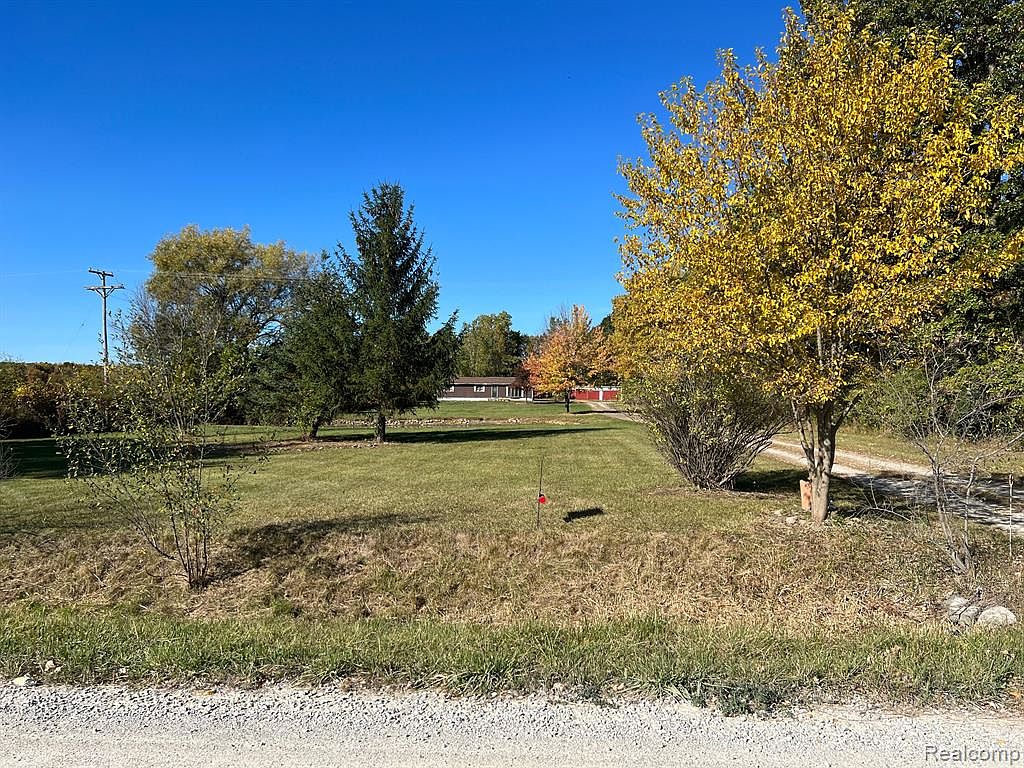 14568 Imlay City Rd, Capac, MI 48014 | Zillow