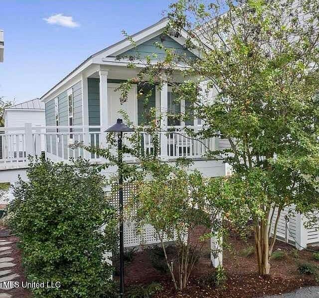 215 E 2nd St #15, Pass Christian, MS 39571 | Zillow
