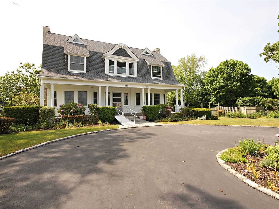 255 Middle Rd, Blue Point, NY 11715 | Zillow