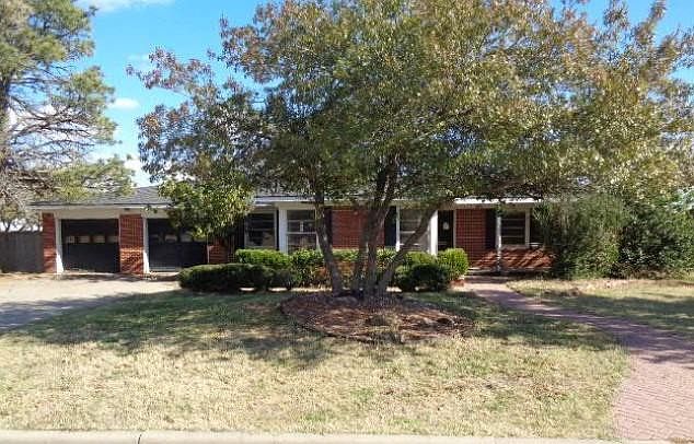 1900 Christine St, Pampa, TX 79065 | Zillow