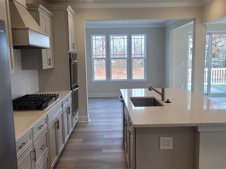 438 Waters Landing Dr, Essex, MD 21221 | Zillow