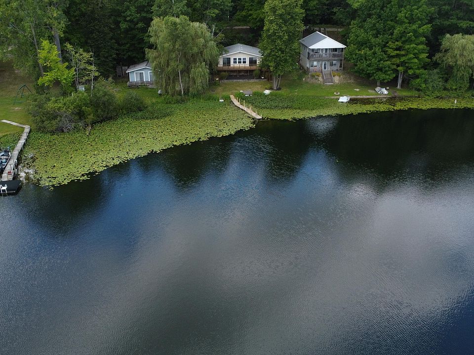 10194 Deaner Lake Dr, Riverdale, MI 48877 | Zillow