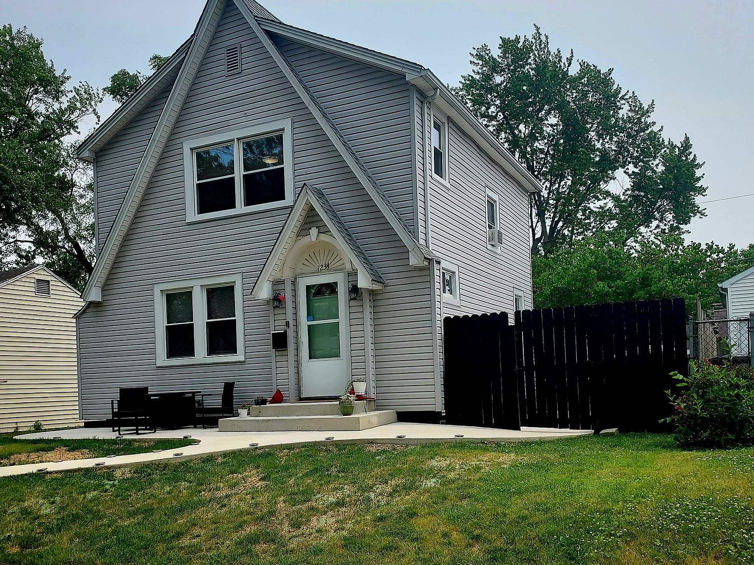 1234 Clara Ave, Fort Wayne, IN 46805 | Zillow