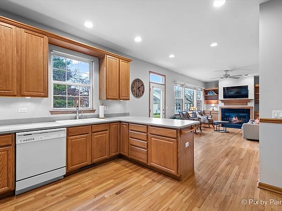 2287 Ashbrook Ln UNIT 2287, Grayslake, IL 60030 | MLS #11927431 | Zillow