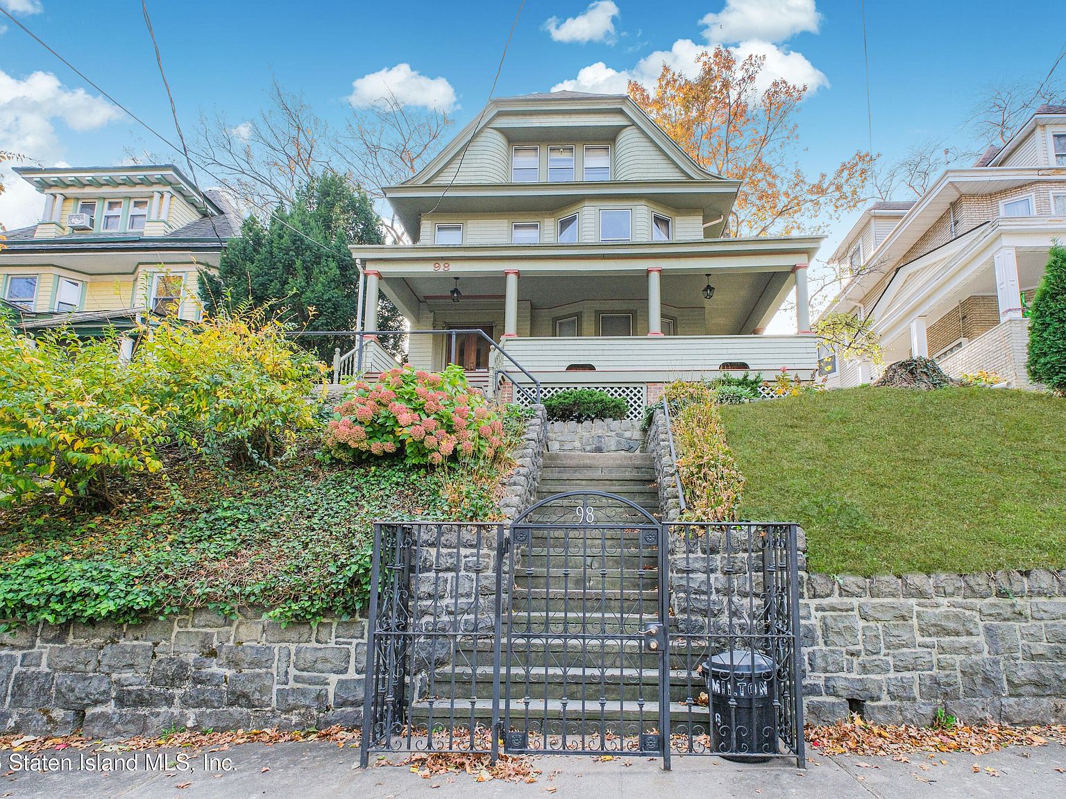 98 Hamilton Ave, Staten Island, NY 10301 | Zillow