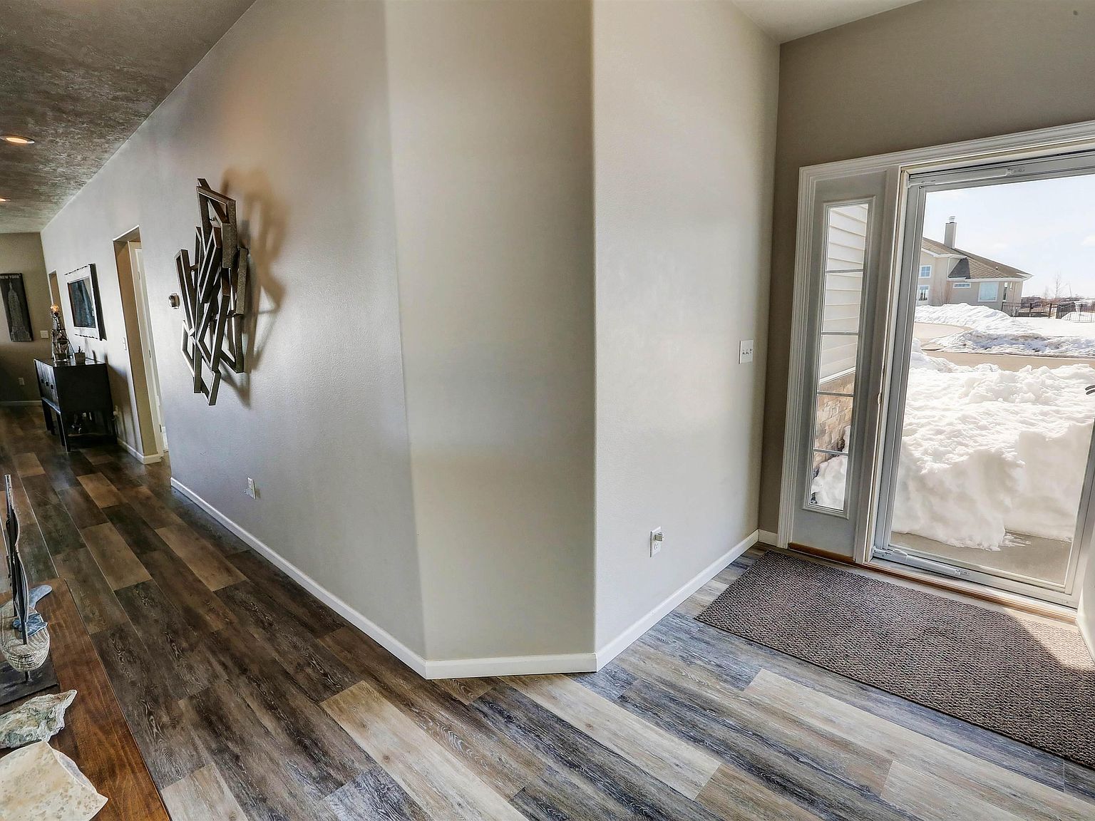 1819 Valley Bluffs Dr, Minot, ND 58701 | Zillow