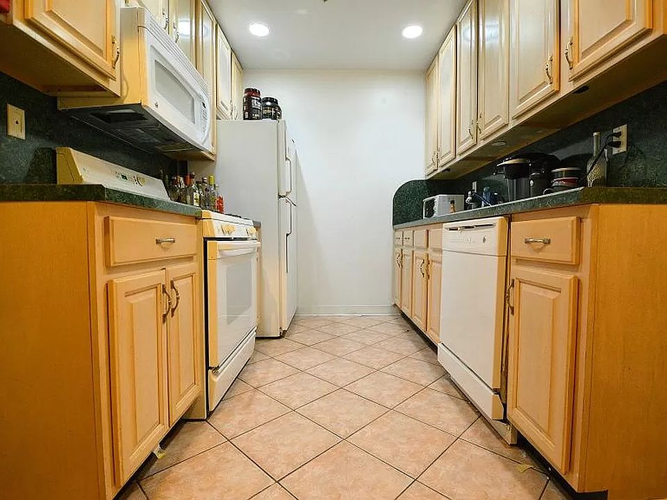 305 Broadway New York NY | Zillow