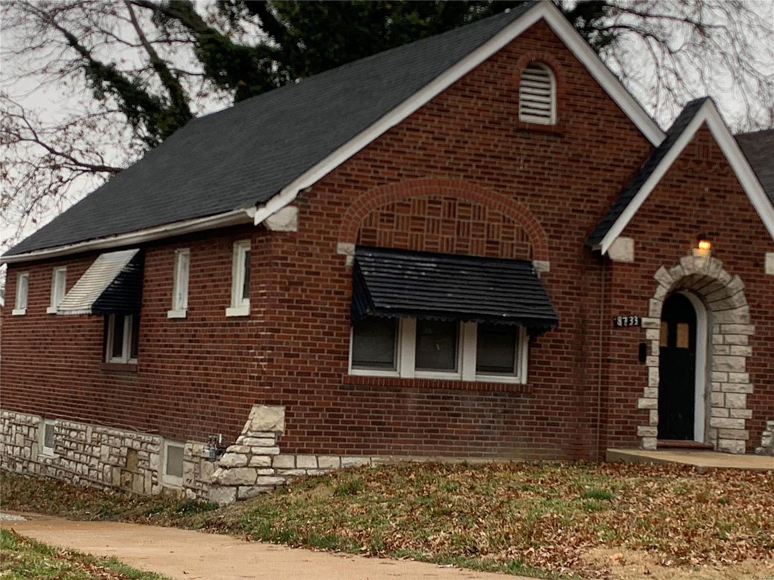 8733 Annetta Ave, Saint Louis, MO 63147 | Zillow