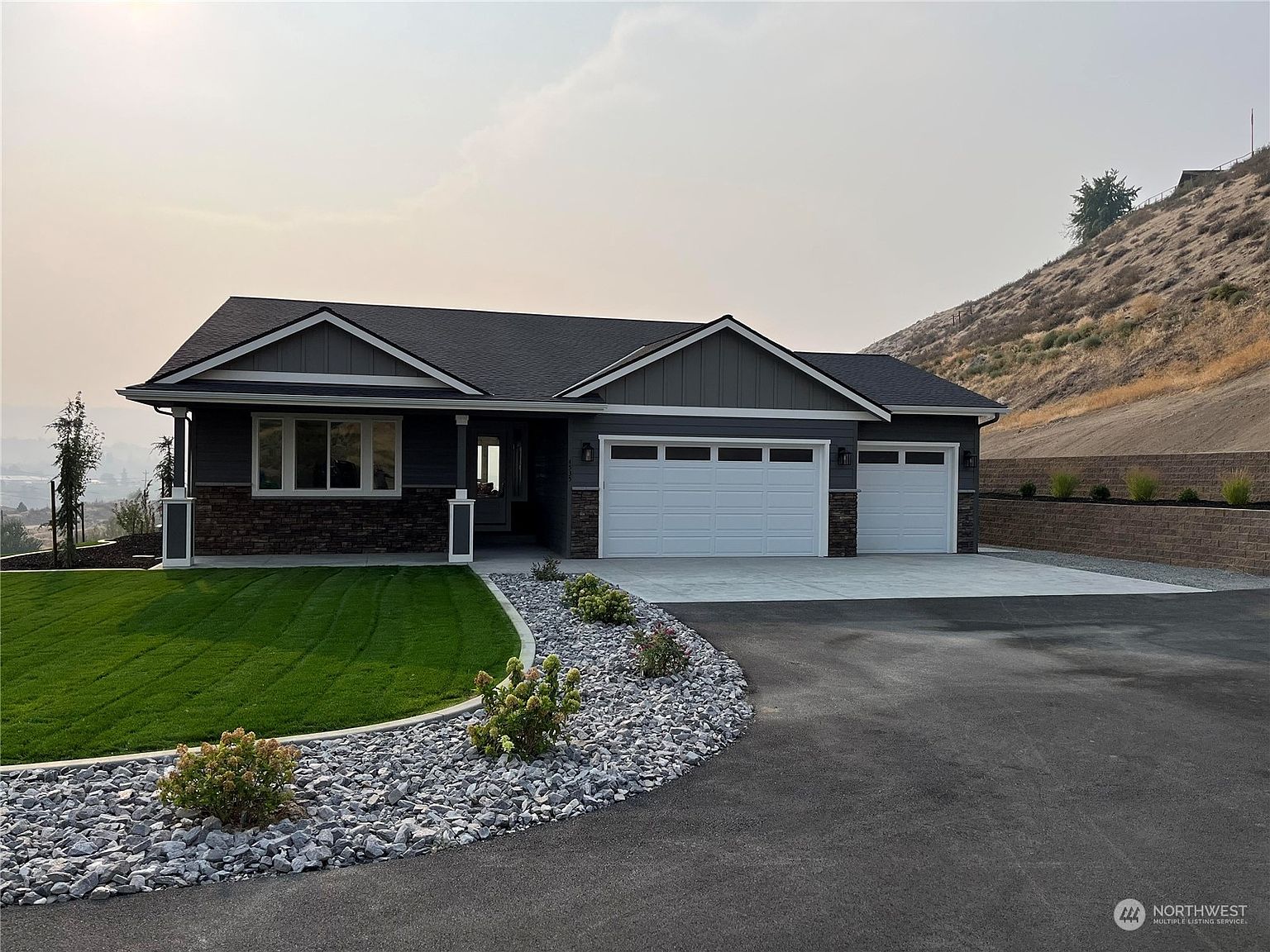 4535 SE Colockum View Drive, East Wenatchee, WA 98802 | Zillow