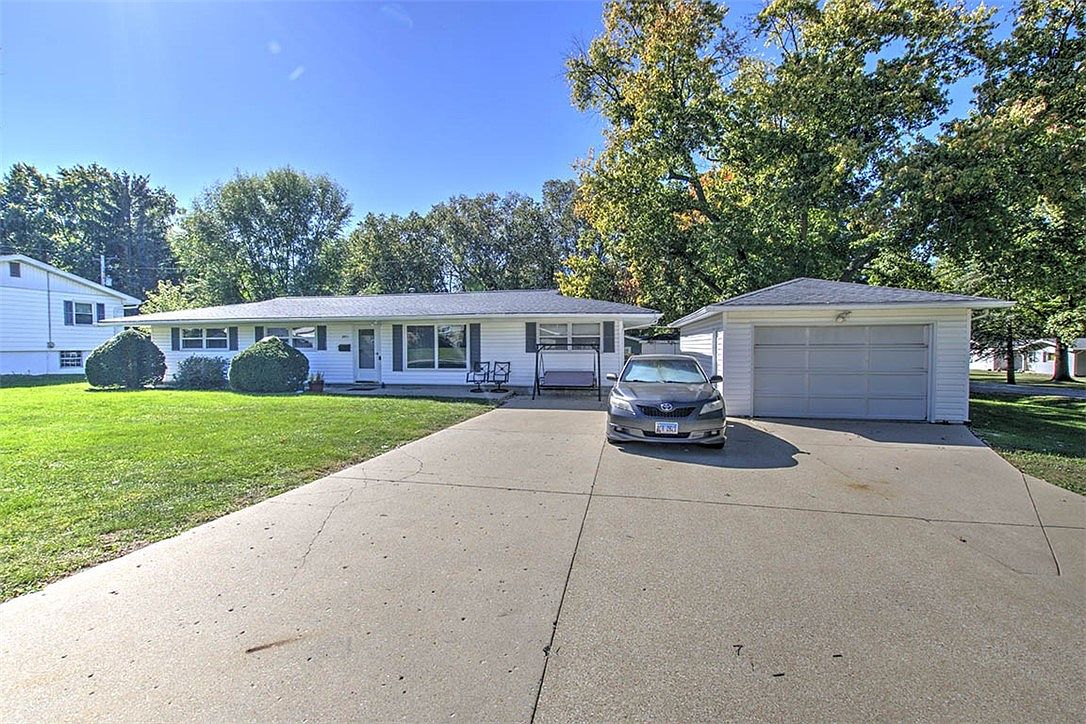 3411 N Christine Dr, Decatur, IL 62526 | Zillow