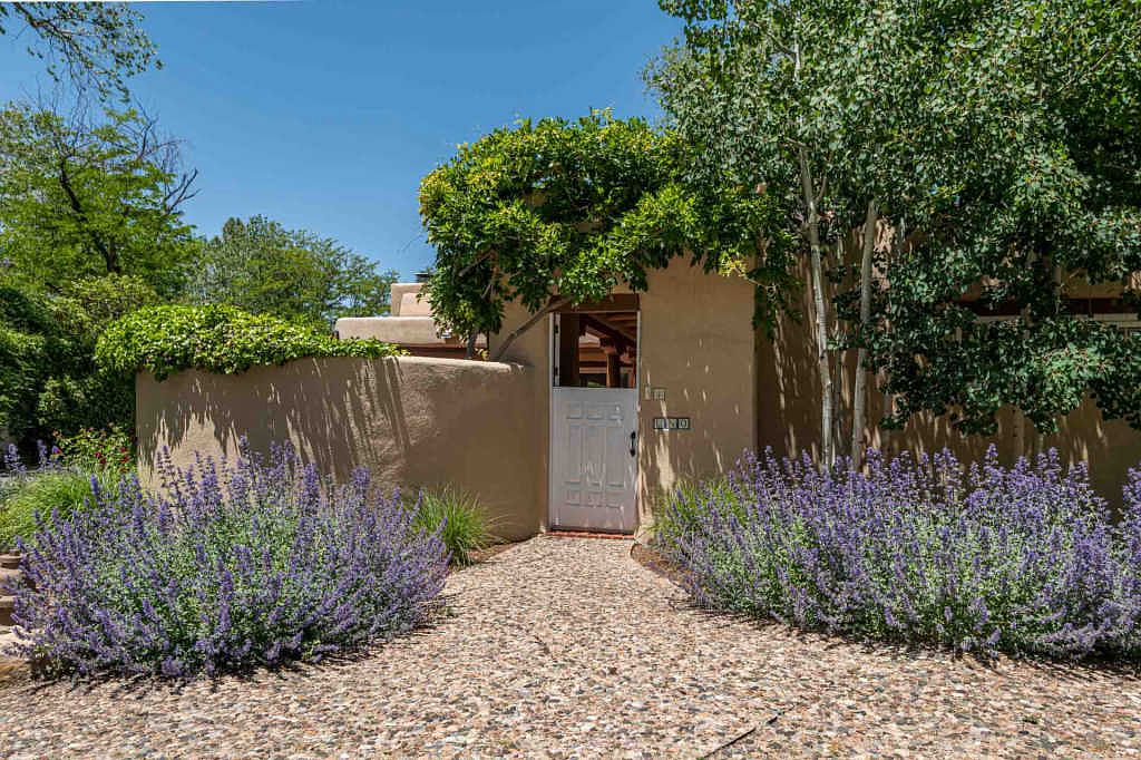 653 Canyon Rd APT 1, Santa Fe, NM 87501 | Zillow