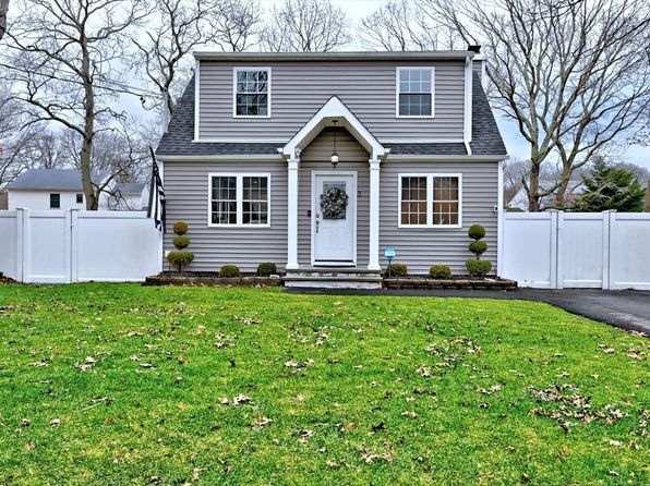 Holbrook NY Real Estate - Holbrook NY Homes For Sale | Zillow