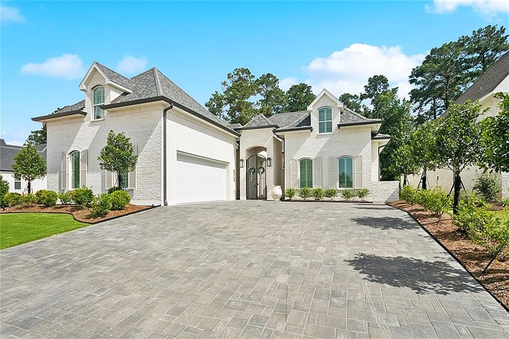 516 N Corniche Du Lac, Covington, LA 70433 | Zillow