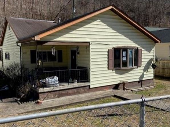 Cedar Grove WV Real Estate - Cedar Grove WV Homes For Sale | Zillow