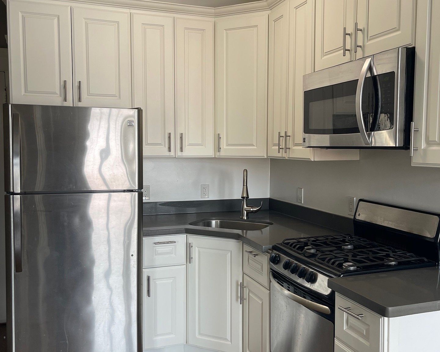 2055 Polk St APT 3, San Francisco, CA 94109 | Zillow