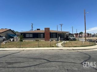 4402 Lexington Ave, Bakersfield, CA 93306 | MLS #MC24229445 | Zillow