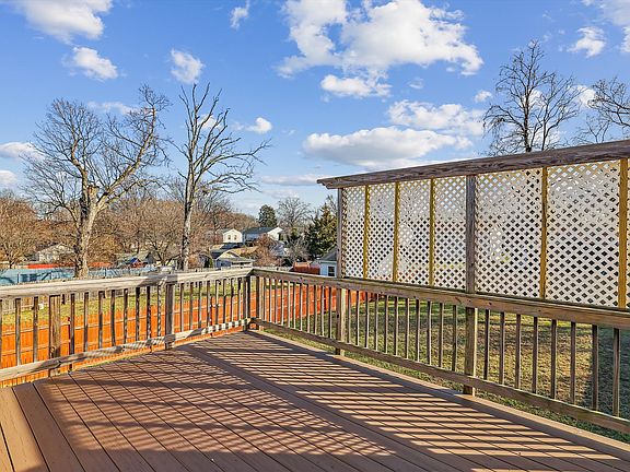 5813 Sheriff Rd #X, Capitol Heights, MD 20743 | Zillow