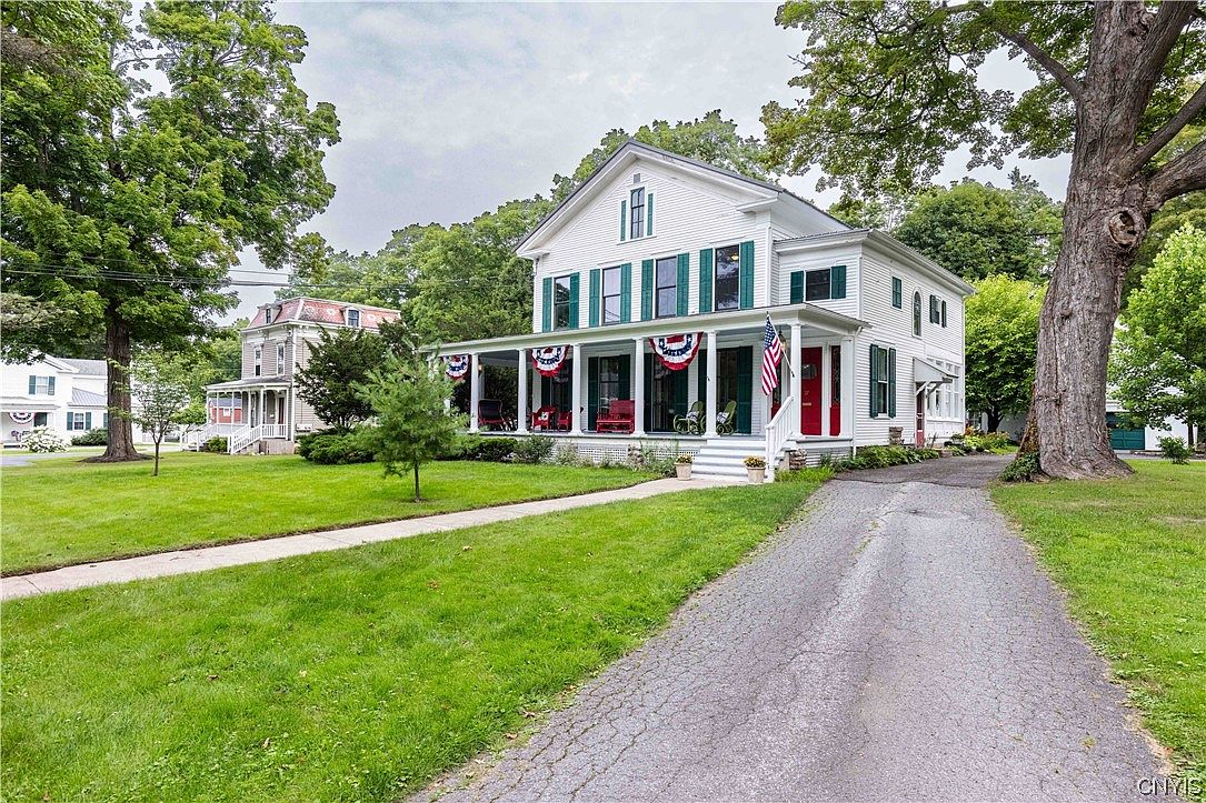 37 Seneca Ave, Oneida, NY 13421 | Zillow