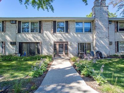 Robin Hartl - Real Estate Agent in St Louis Park, MN - Reviews | Zillow