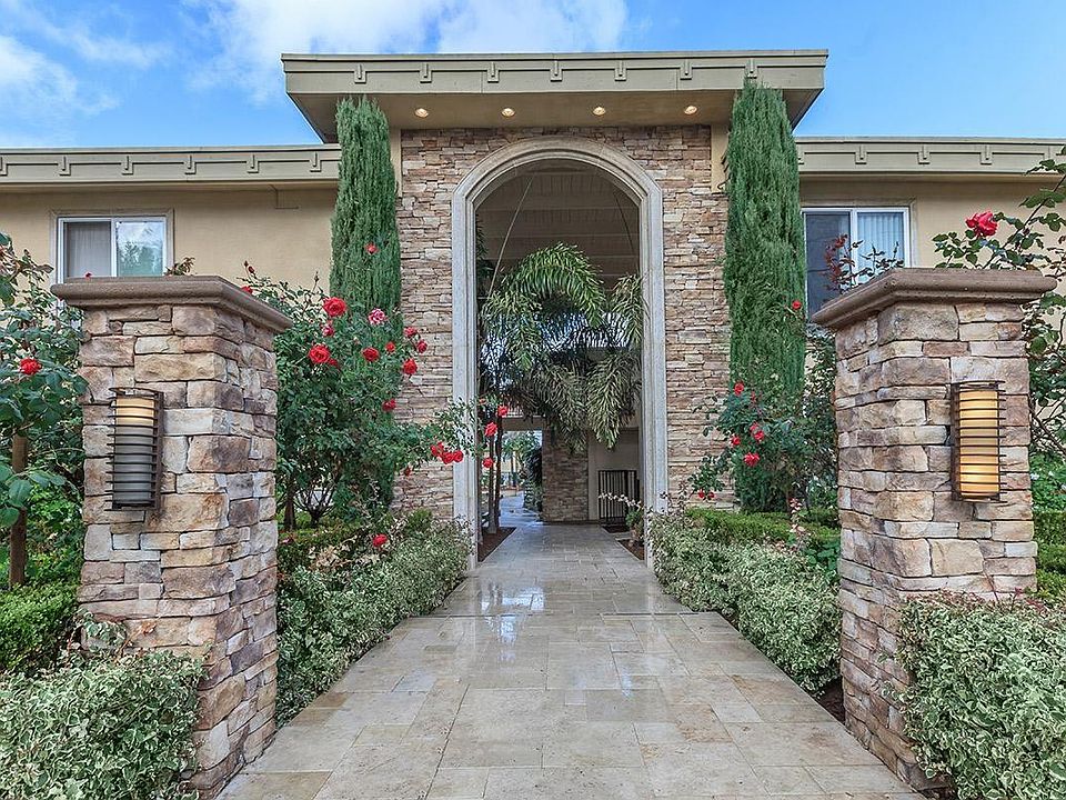 Woodland Terrace - 7138 Saranac St La Mesa CA | Zillow