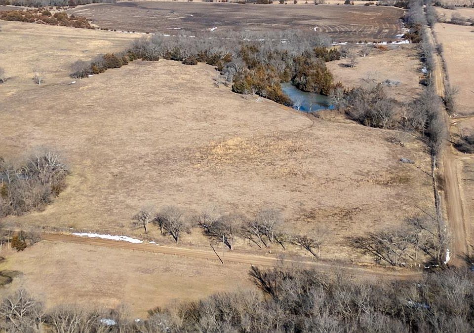 5672 W 117th St Carbondale KS | Zillow