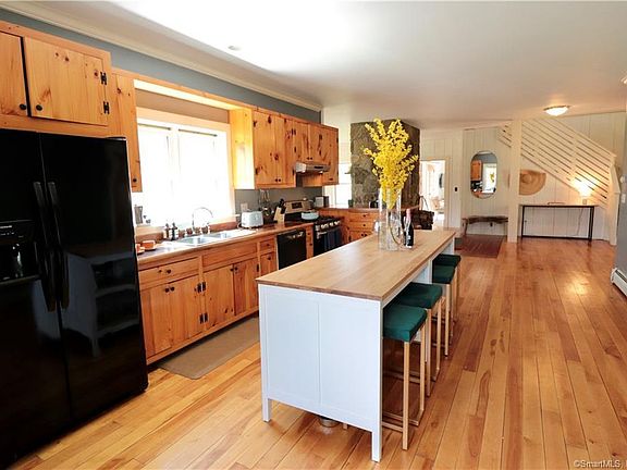 68 Hopkins Rd, Warren, CT 06777 | Zillow